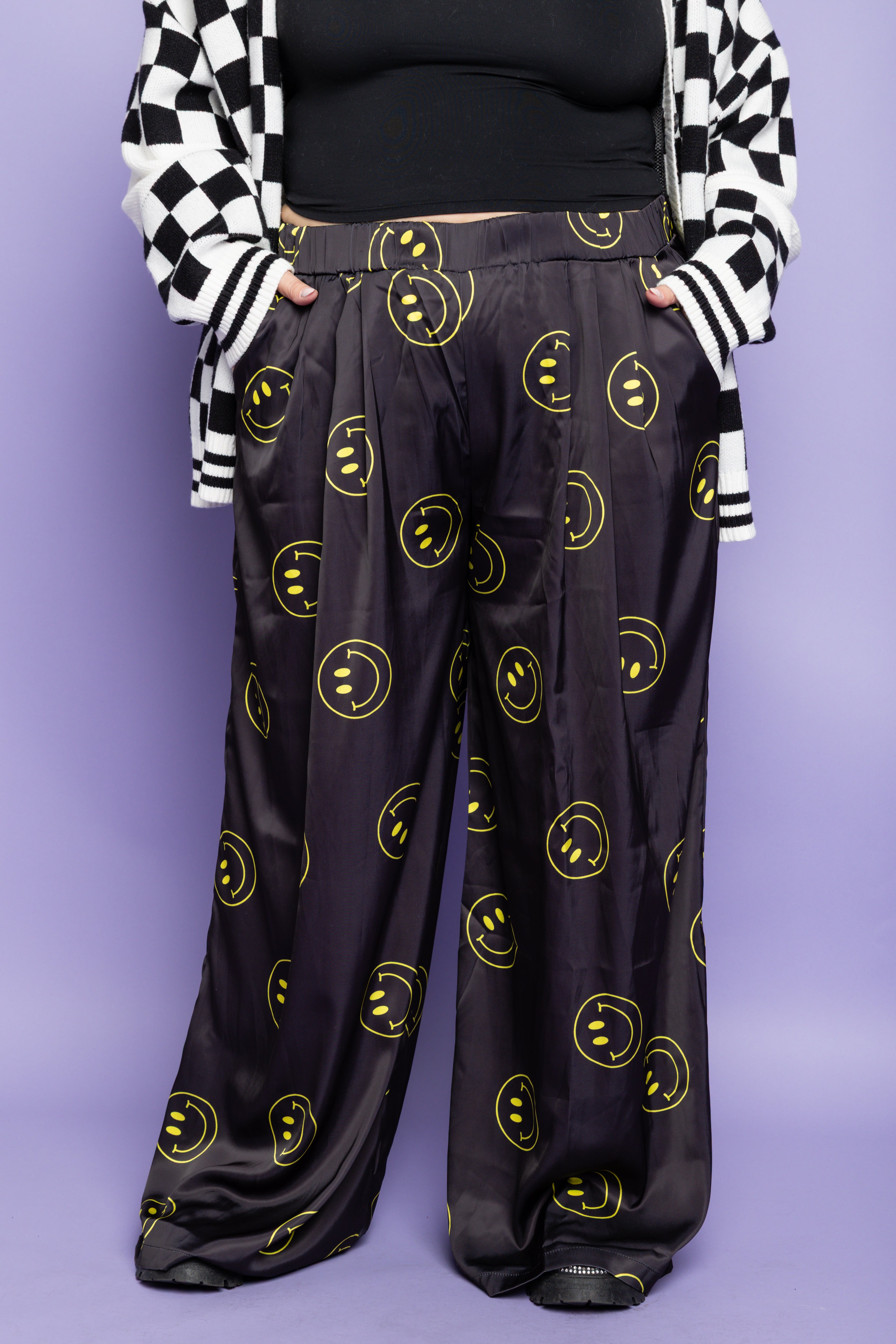 Oh So Happy Smiley Face Pants- Black – WKND Chasers